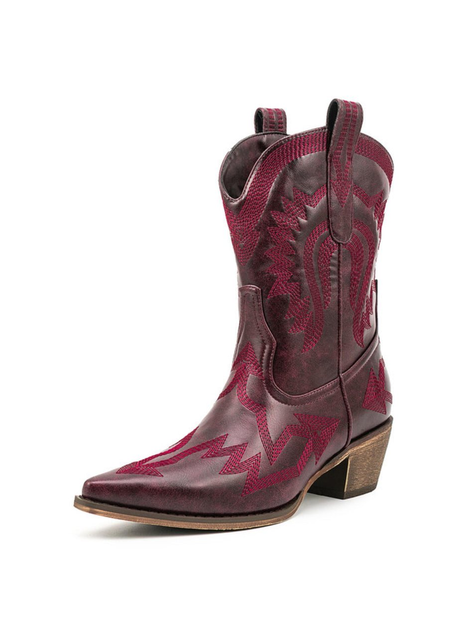 4 Different Types of Cowboy Boot Toe Styles (With Pictures) – Wild Jolie